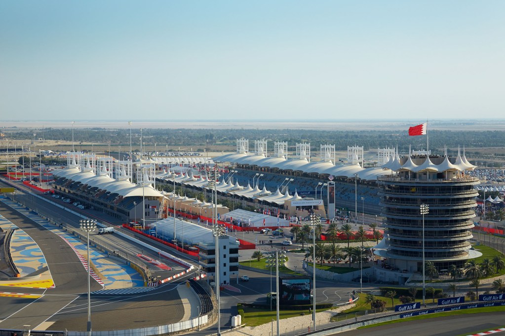 F1 | Test Bahrain Day 2 LIVE: vola Sainz!