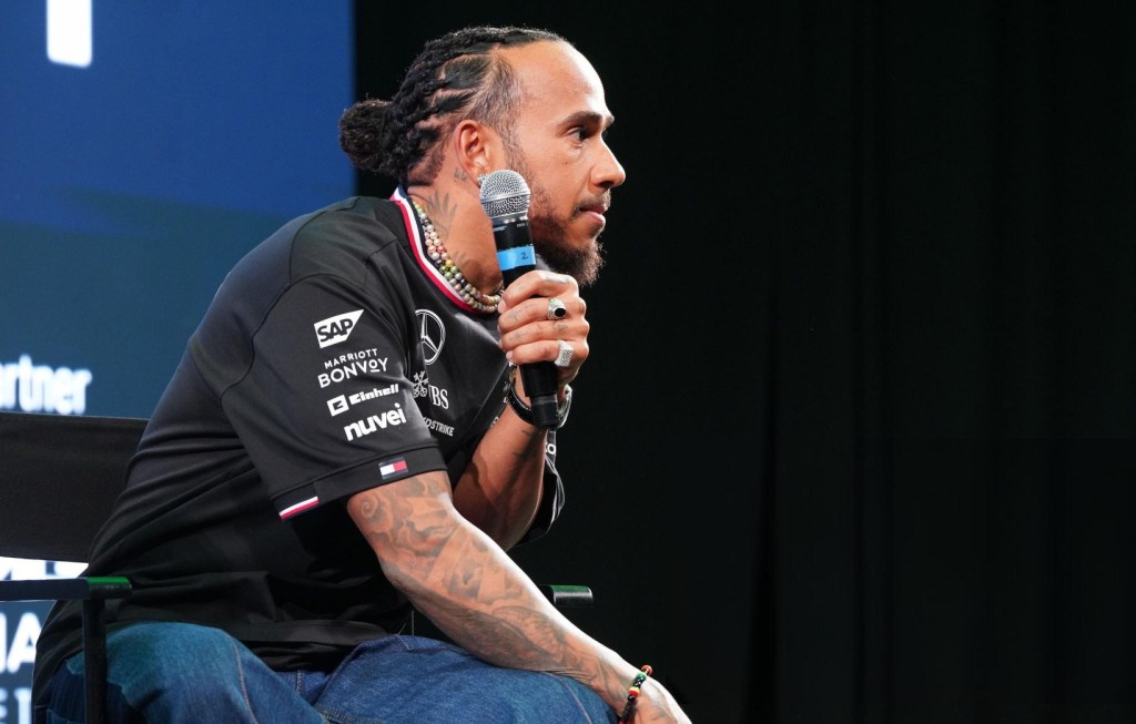 F1 | Hamilton sul t-tray Red Bull: "Solo Dio sa quando lo usano. Ma..."